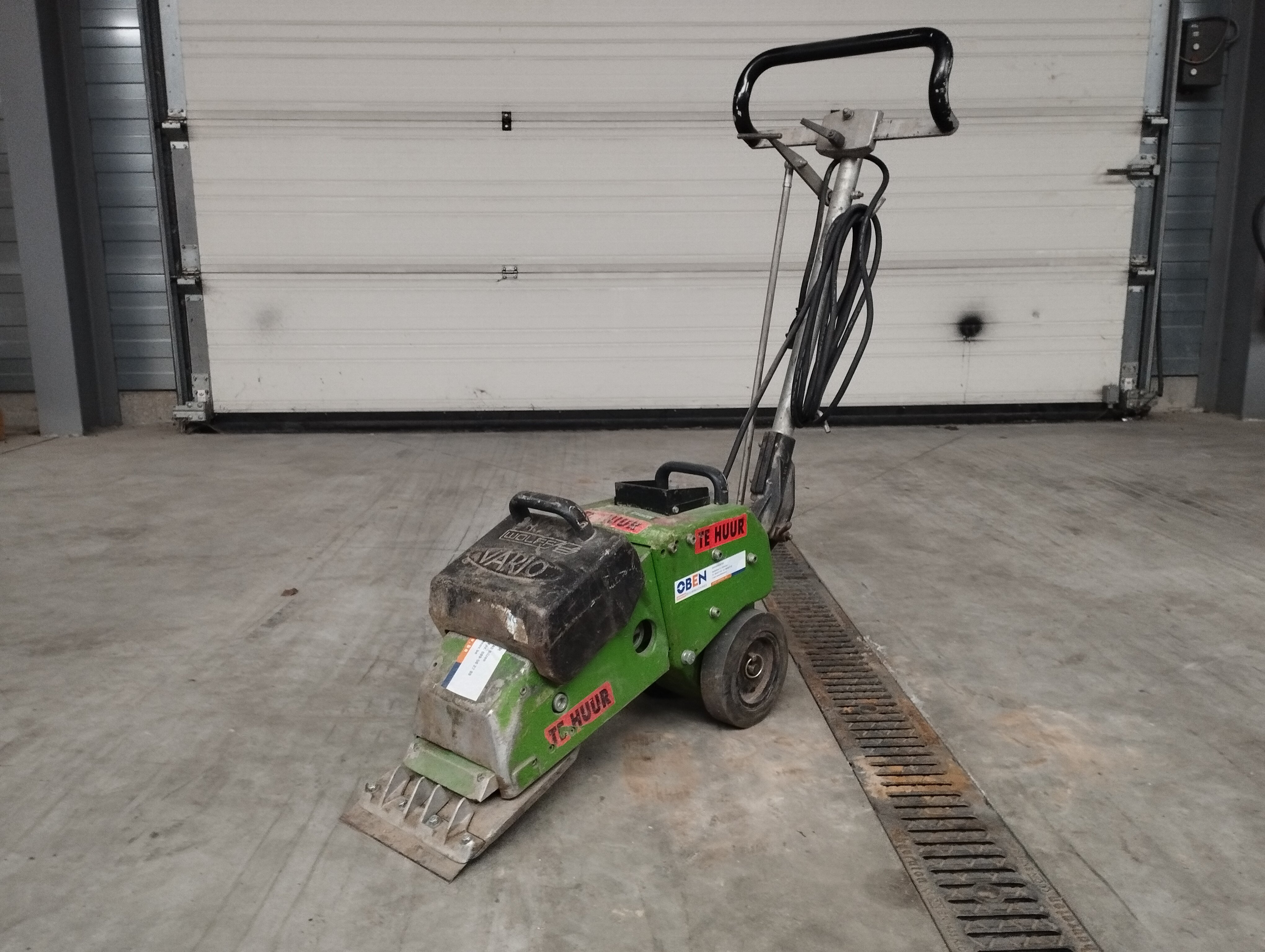 Vario tapijtstripper incl 2 reservemessen - Oben Renting